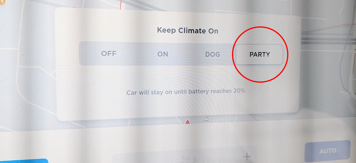 Tesla Party Mode: Zapnutá hudba a kúrenie v Tesle na celú noc