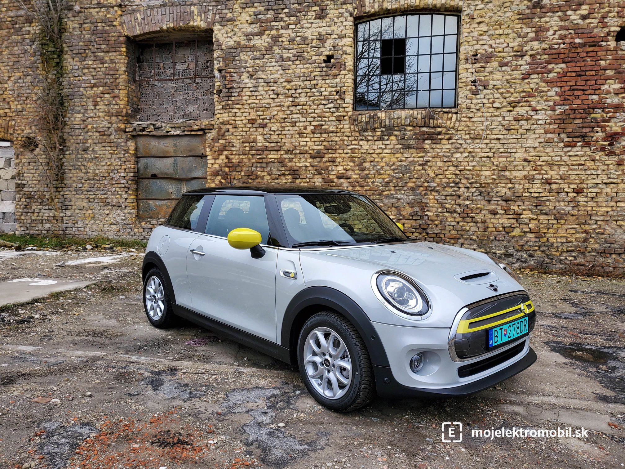 Mini Cooper SE - MojElektromobil.sk