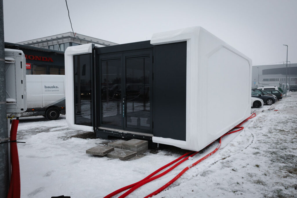 Prvý Tesla showroom v Bratislave: Takto bude vyzerať