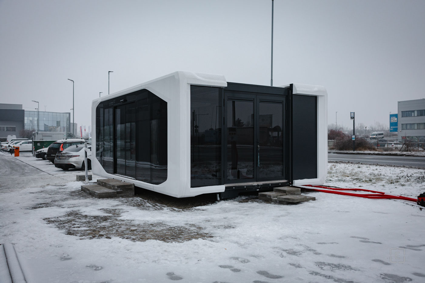 Prvý Tesla showroom v Bratislave: Takto bude vyzerať